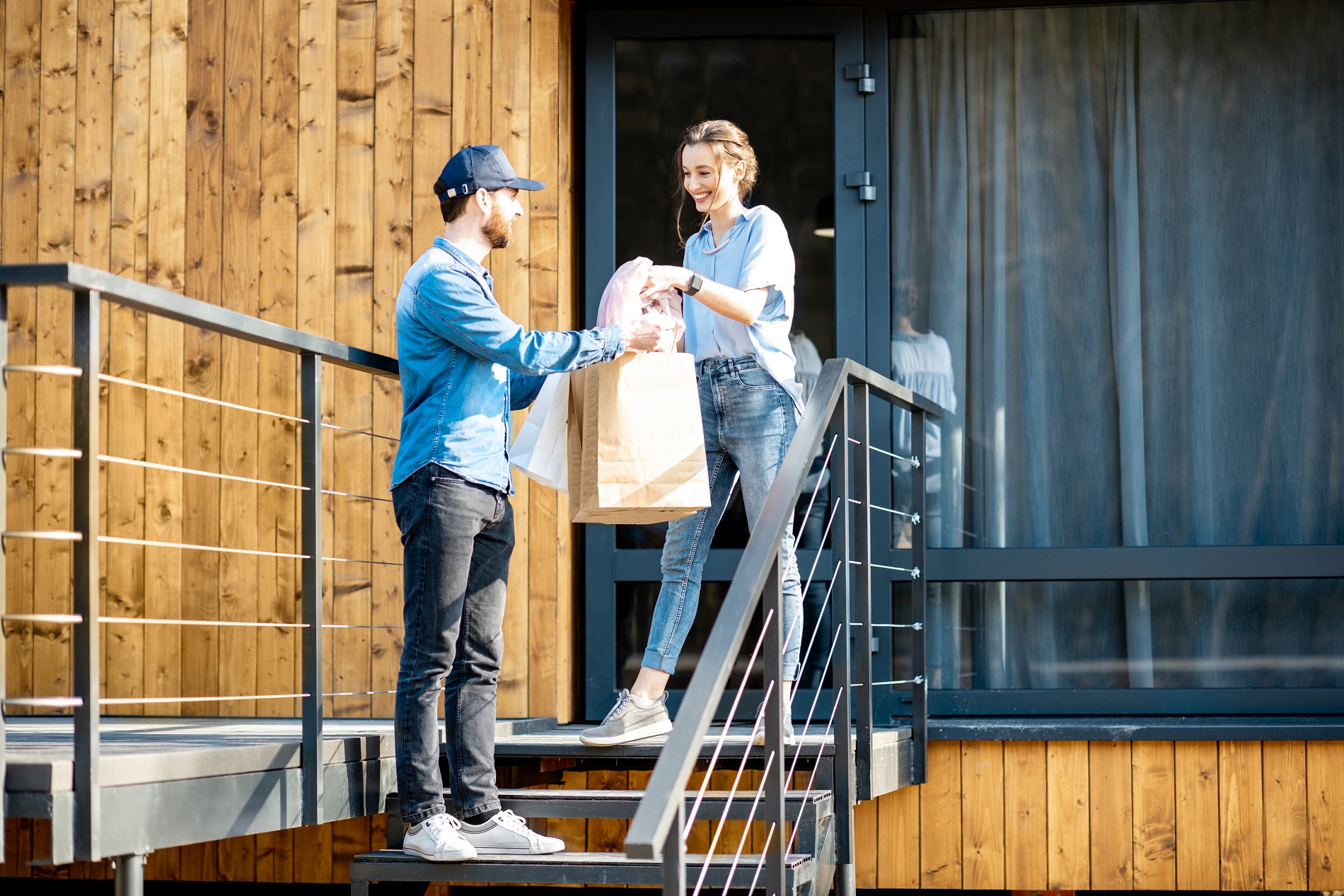 Dicas para economizar com as entregas de mercadorias - Linear Sistemas